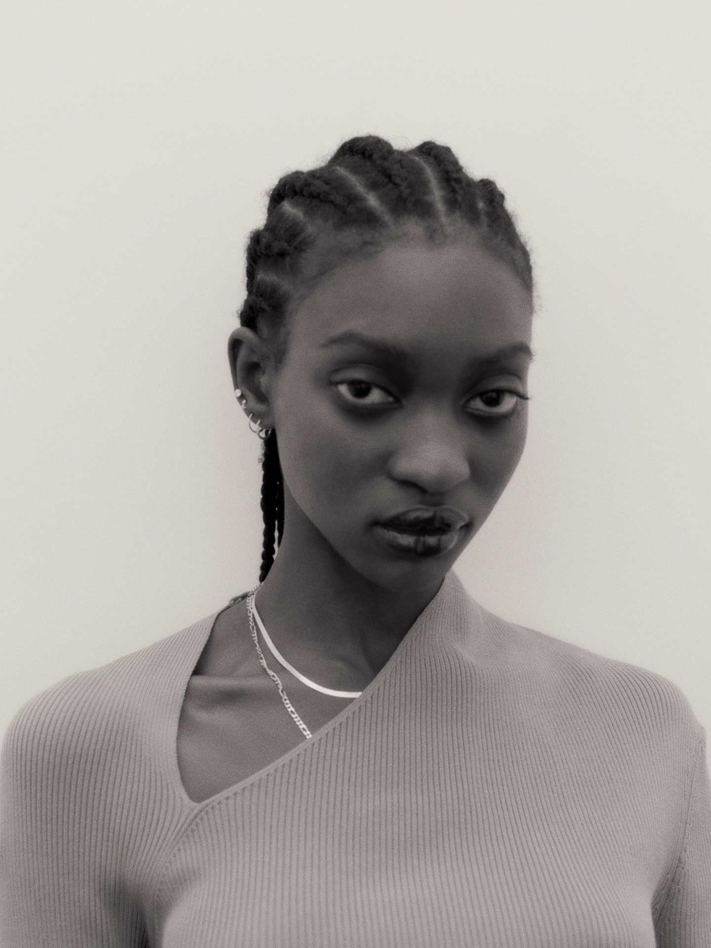 Mio Chain | Maria Black