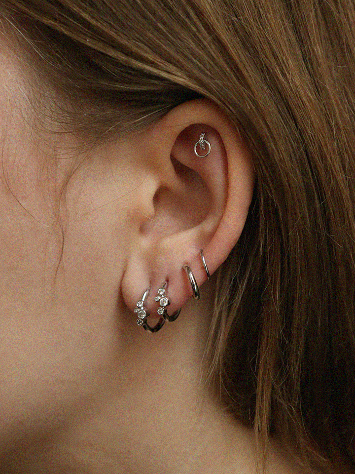 Wave Piercing Øreddob | Maria Black